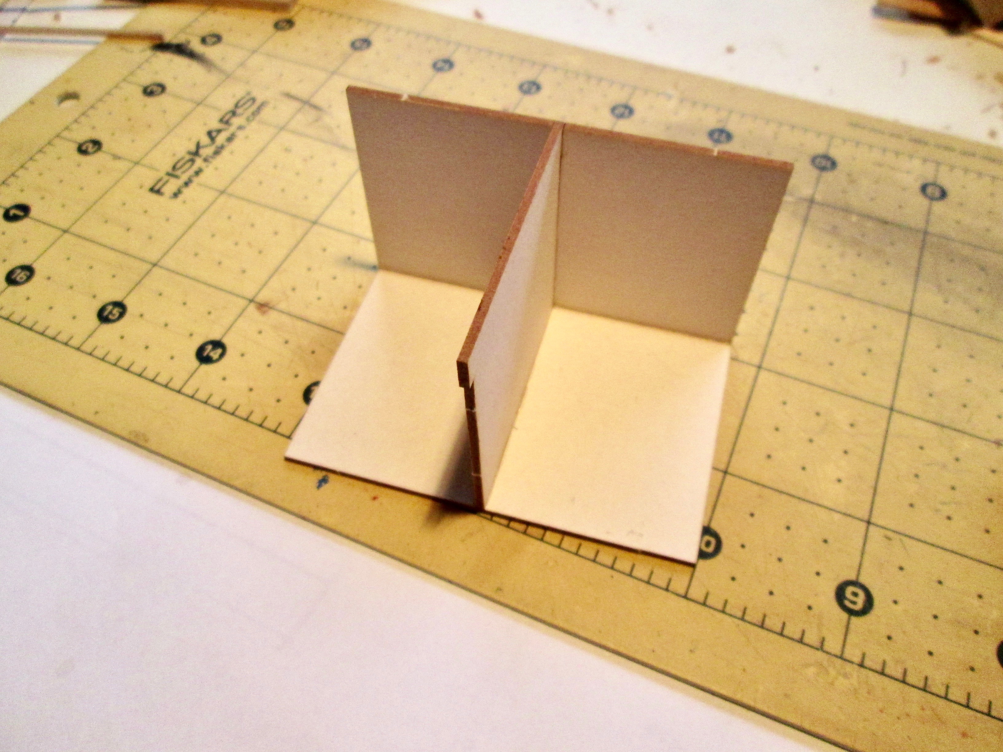 The Crowdy Head Lighthouse – A Shipyard Card Model, Part 2 | Ages of Sail